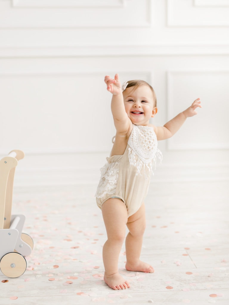 Ava Mae Turns ONE | First Birthday Photos - Juliana Kae