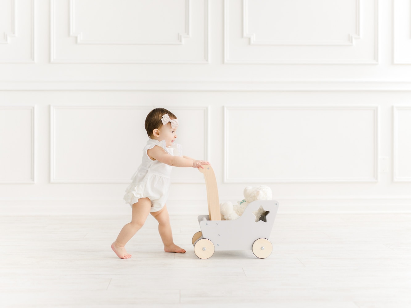 Ava Mae Turns ONE | First Birthday Photos - Juliana Kae