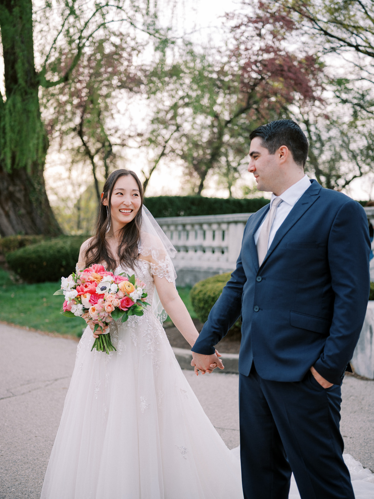 Wedding Portraits at Cleveland Art Museum - Juliana Kae